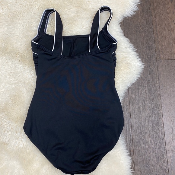 TYR | Swim | Tyr Solid Square Neck Contrfit Black One Piece 8 | Poshmark